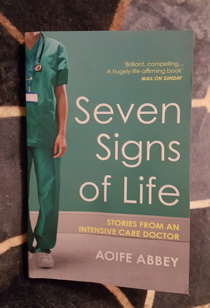 Seven Signs of Life by Aoife Abbey – MY MASHED UP LIFE